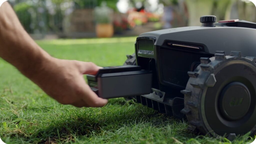 YUKA Mini 600: The Perimeter Wire Free Robot Lawn Mower